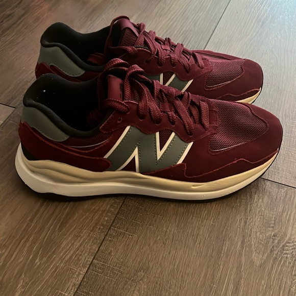 New Balance | Shoes | Mens New Balance 574 Maroon Grey Size 0 | Poshmark